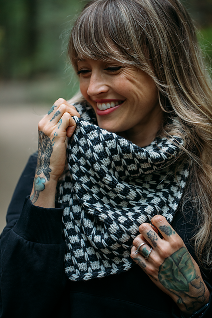 Silver Threads and Golden Needles Yarn – Silver Threads & Golden Needles